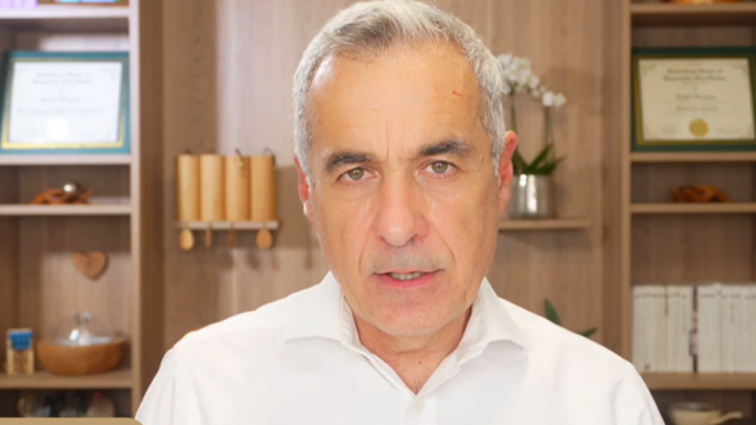 Ce înseamnă partid de dreapta și partid de stânga în România? - VoxPolitic